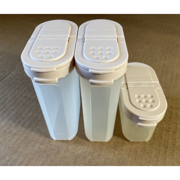 Tupperware | Kitchen | 3 Tupperware 84643 Modular Mates Spice Shaker ...